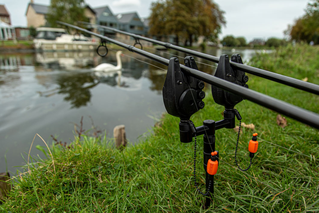 FOX - Hrazda Black label QR - Cadoxfishing.cz