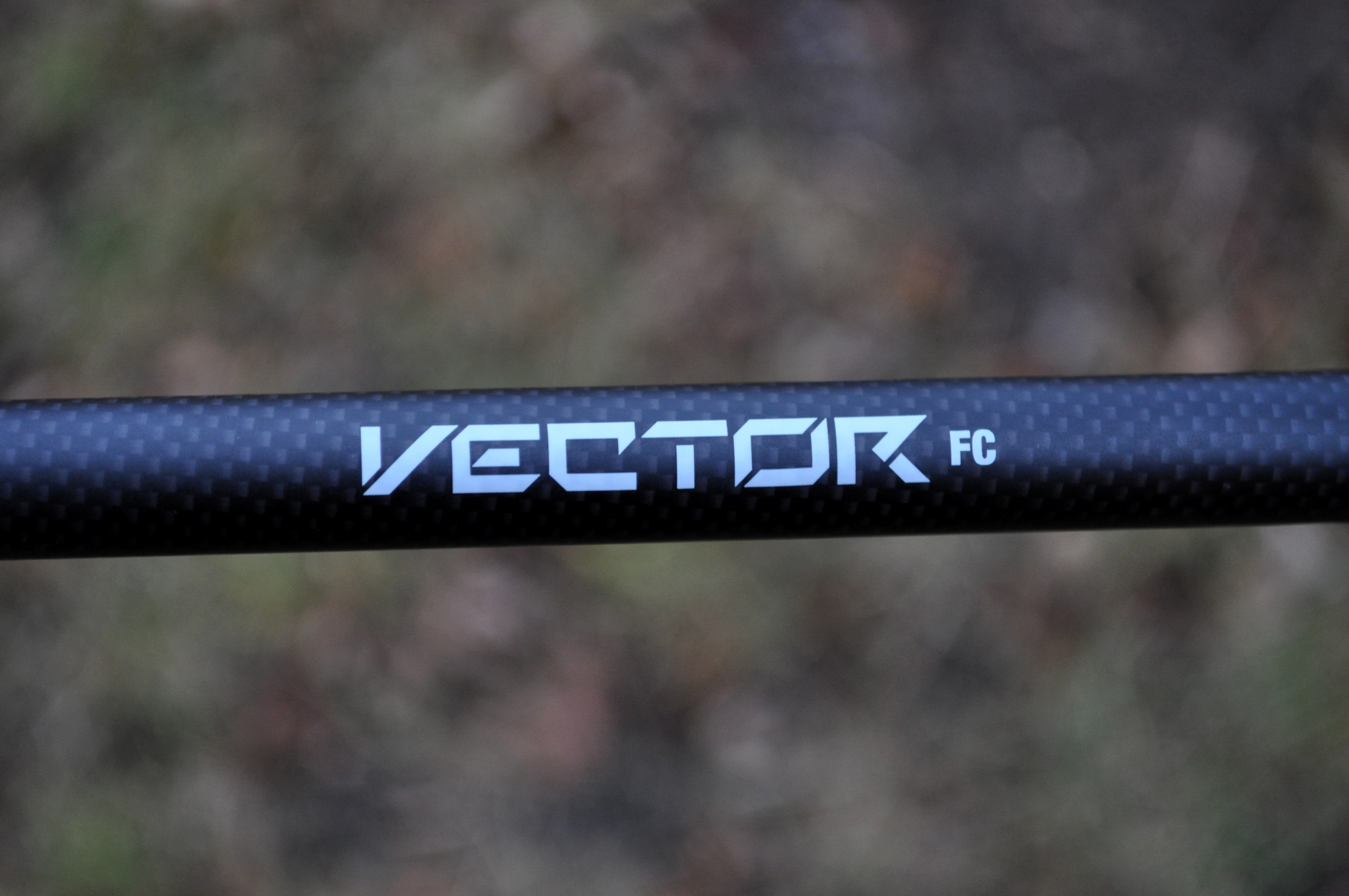 Mivardi Vector MK2 FC 360H (3) 3,60m / 3lb - Cadoxfishing.cz